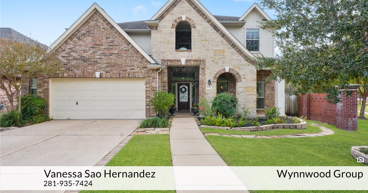 5351 Blue Mountain Ln, Sugar Land, TX 77479